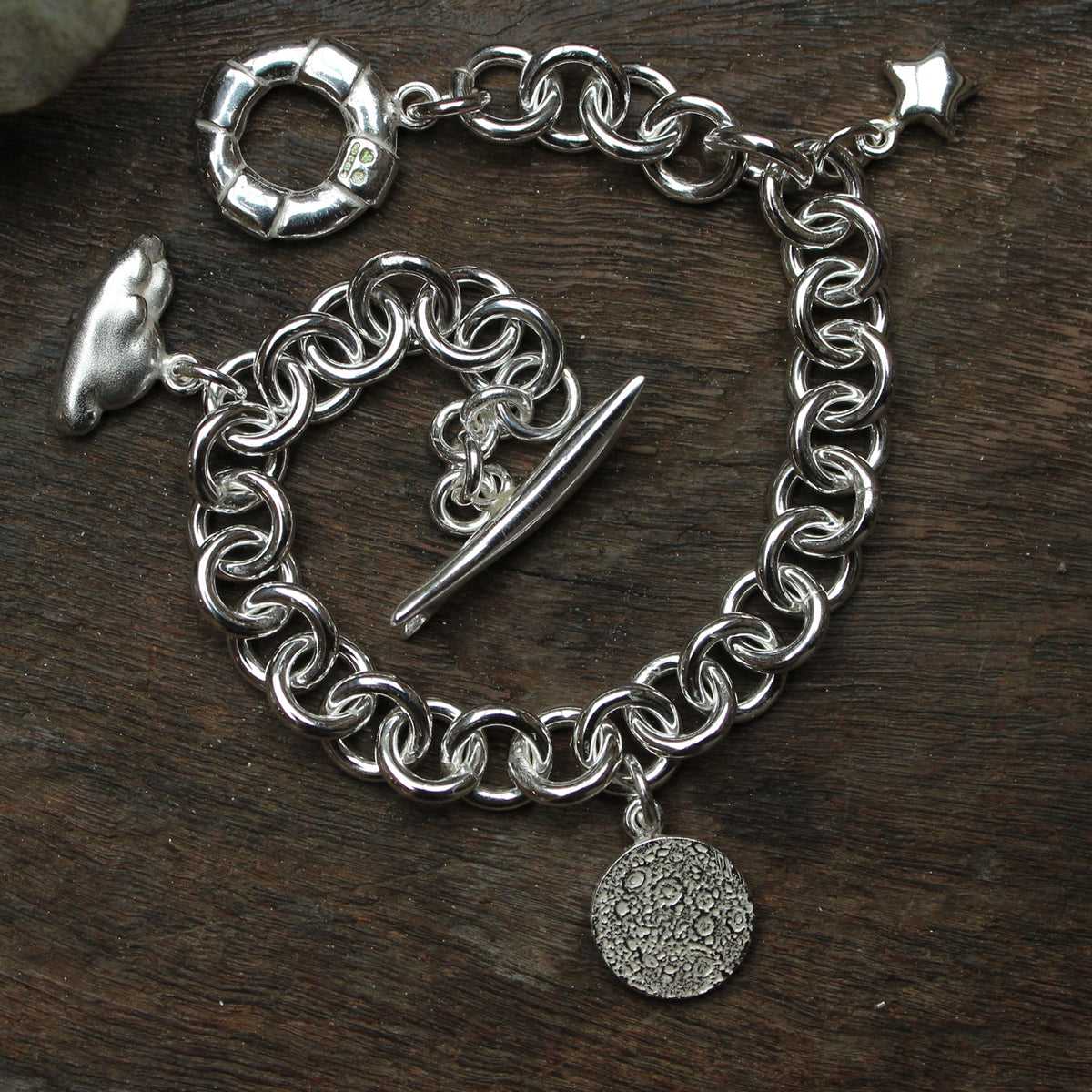 No.1 wrist chain with silver moon, star & cloud – Fay Page